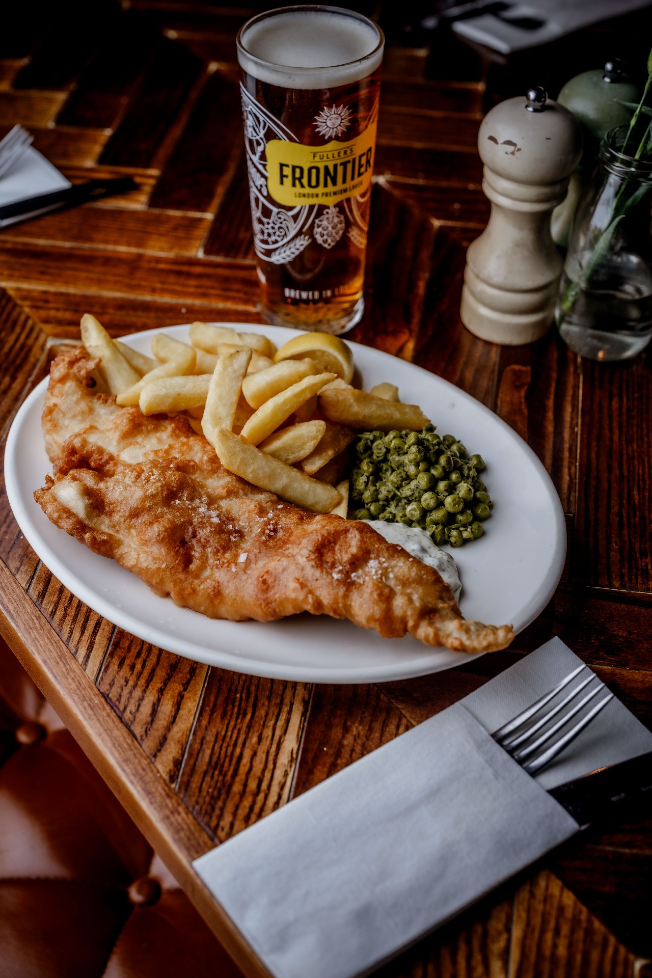 The Half Moon - Fuller's Pub and Hotel in Herne Hill